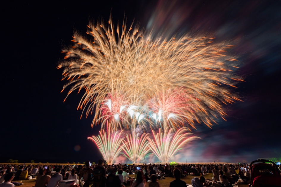 男鹿の夜空が名作アニメの世界に！男鹿日本海花火が開催 | 秋田県就活情報サイト Kocchake! (こっちゃけ)