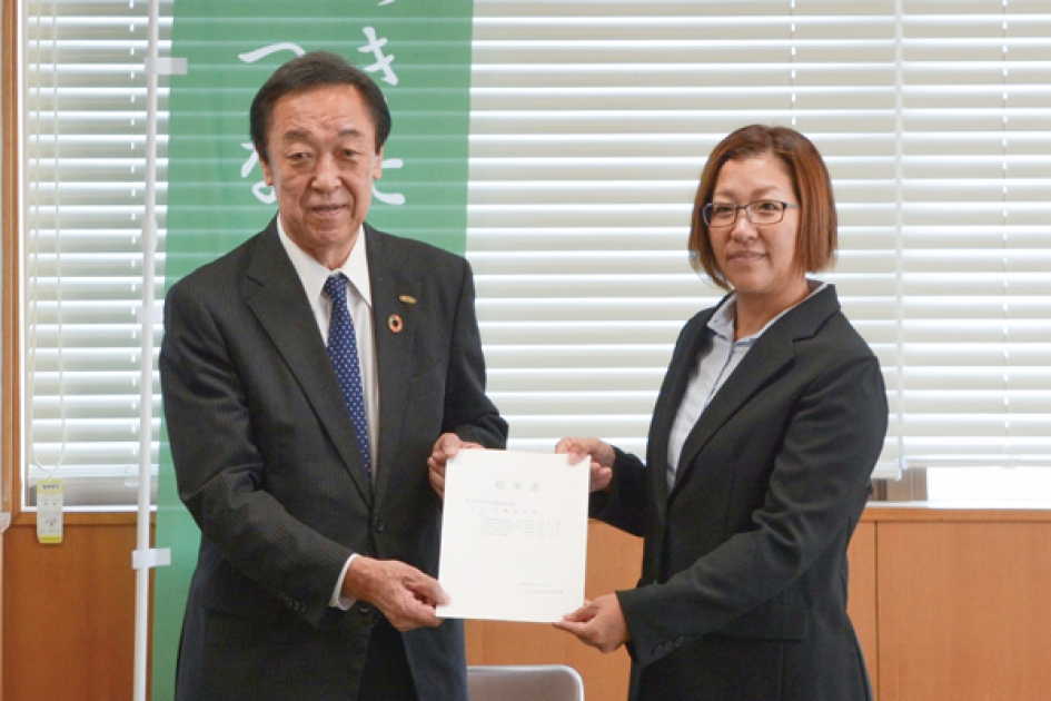 林業従事者が働きやすい職場環境を～林業女性会議が提案書を提出～ | 秋田県就活情報サイト Kocchake! (こっちゃけ)